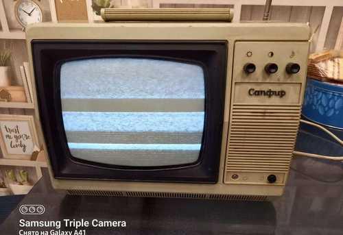 Телевизор переносной СССР раритет