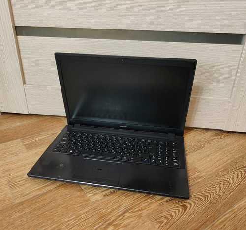Dexp для игр nvidia GTX 850M i3-4000m SSD256, 10гб