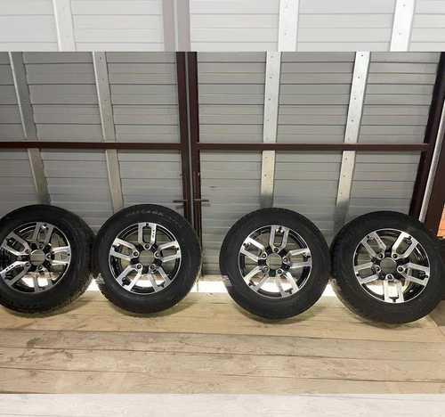 Bridgestone Blizzak VRX 215/65 R16 98C