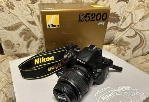 Зеркальный фотоаппарат Nikon D5200 Kit