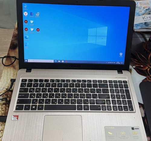 Ноутбук Asus f540B