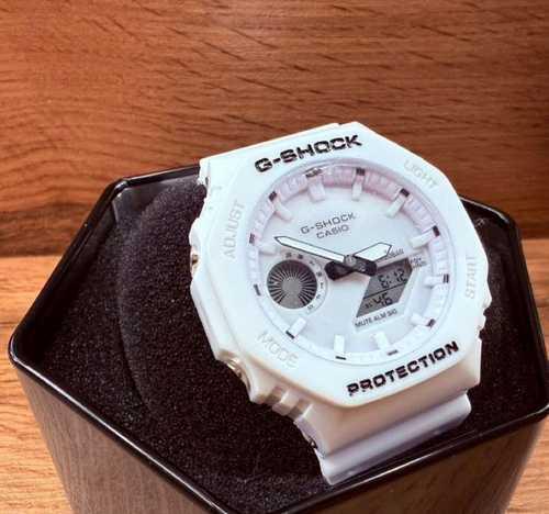 Часы Casio G-Shock GA-2100