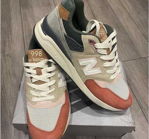 Новые кроссовки New balance 43 р