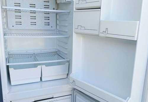 Холодильник двухкамерный. Привезу