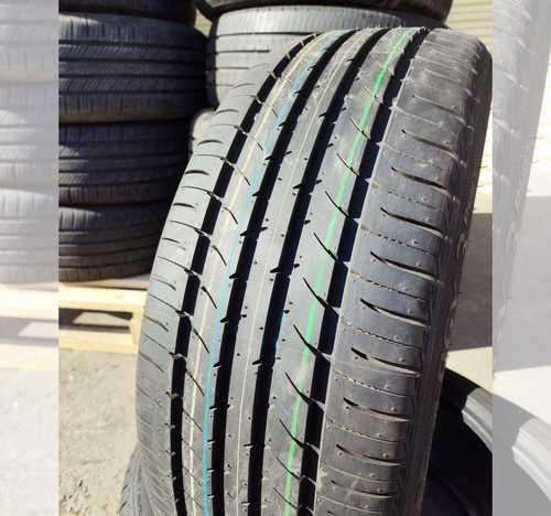 Toyo NanoEnergy 3 Plus 215/45 R18