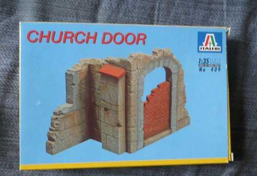 Сборная модель для диорам Italeri Church door 1:35
