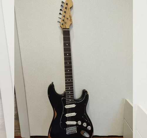 Электрогитара fender squier stratocaster