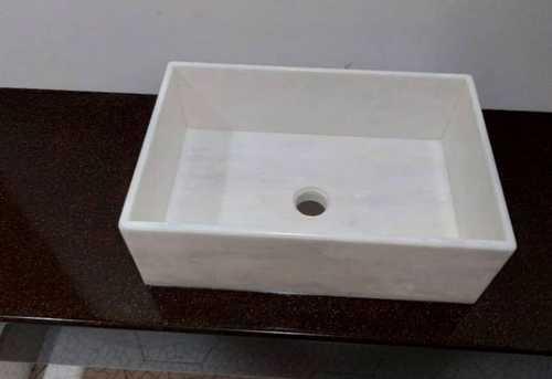 Столешница для ванной и кухни из искуственного кам