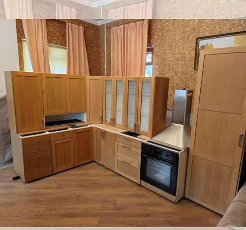 IKEA дубовая с техникой 1.8х3м отл сост