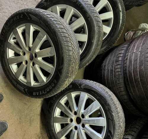 Комлект колес оригинал VW R17 235/55