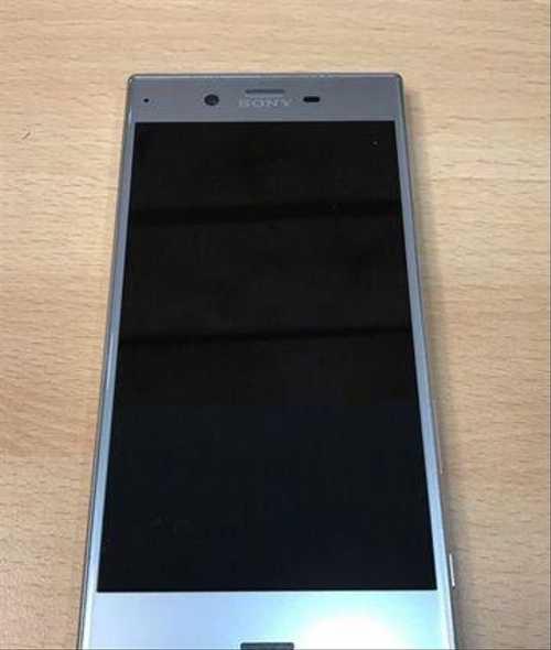 Телефон Sony Xperia XZ F8332