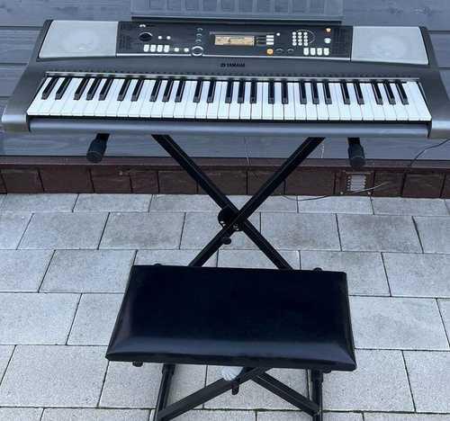 Синтезатор yamaha psr R300