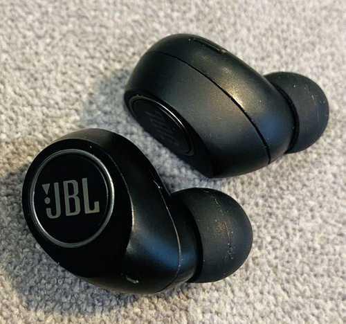 Наушниники JBL сдохла зарядная коробочка