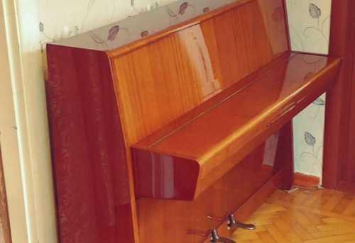 Пианино petrof 1960 года выпуска. В прекрасном