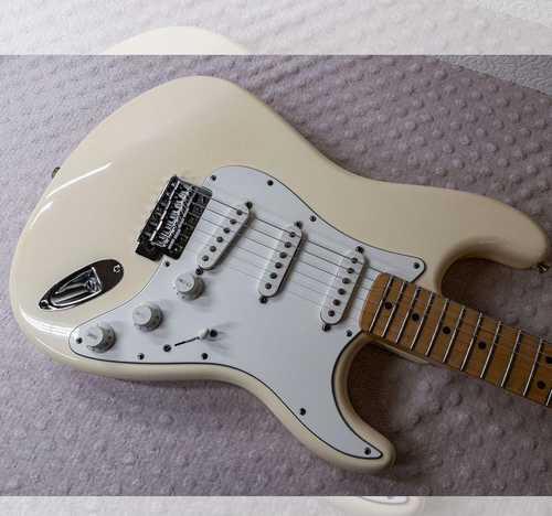 Fender Stratocaster Standard (Mexico)