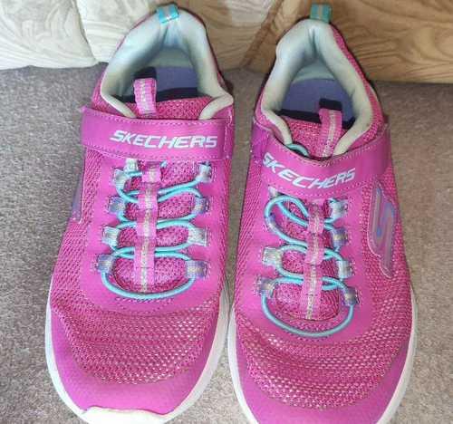 Продам кросовки Skechers 35 размер