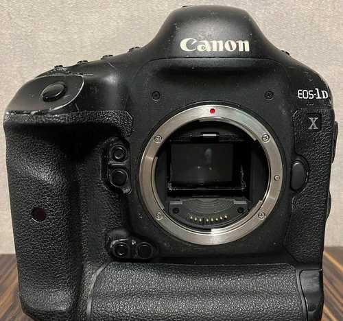 Профессиональный фотоаппарат canon EOS 1D