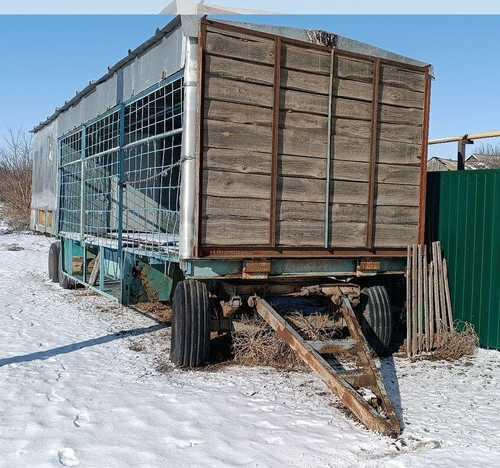 Пчеловодческий павильон с документами
