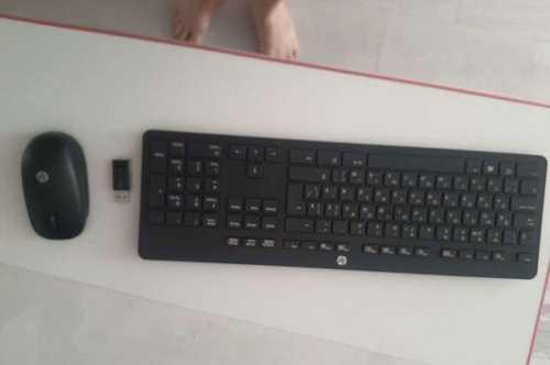 Беспроводная клавиатура и мышь HP
