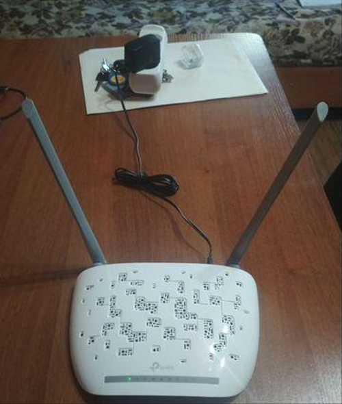 N300 Wi-Fi роутер с adsl2+ модемом