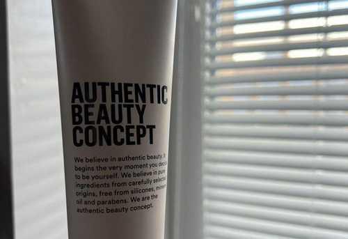 Authentic beauty concept shaping cream