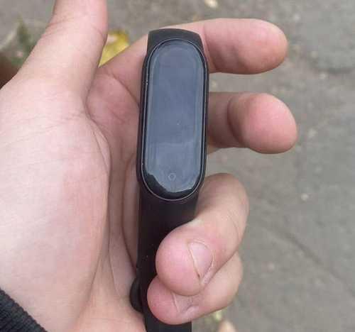 Xiaomi mi bend 4
