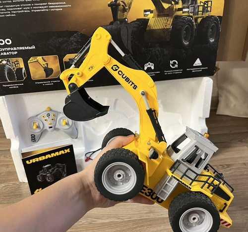 Радиоуправляемый экскаватор Cubits Urbamax E300