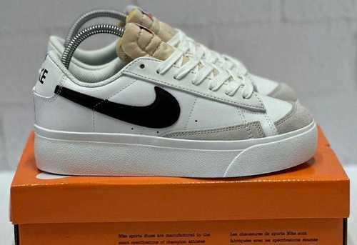 Кроссовки Nike Blazer