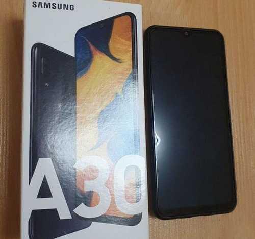 Samsung Galaxy A30, 3/32 ГБ