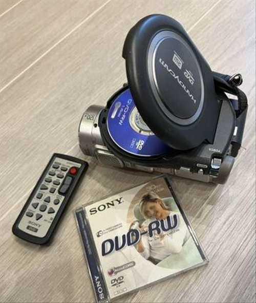 Видеокамера Sony DCR-DVD405