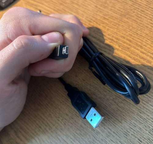 Кабель USB - mini USB