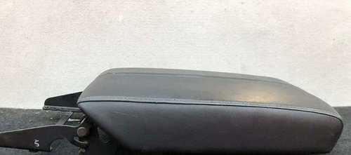 Передний подлокотник Lexus GX 460