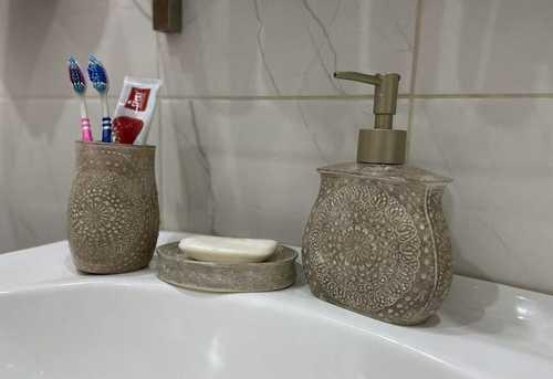Комплект для ванной(дозатор, стакан, мыльница)