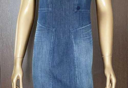 Armani Jeans платье. Оригинал. Размер 42-44