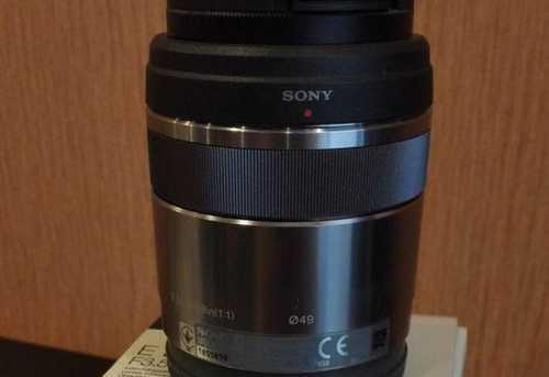 Объектив Sony E-mount 49mm SEL30M35 Macro