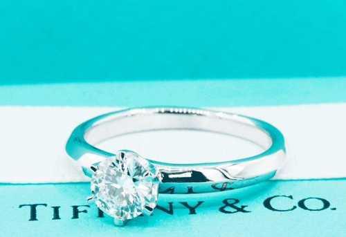 Кольцо с бриллиантом Tiffany