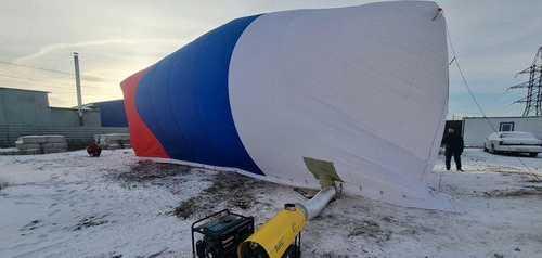 Зимняя надувная палатка для ремонта спецтехники