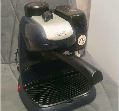 Кофеварка Delonghi EC 9