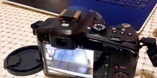 Зеркальный фотоаппарат Kodak Easyshare Z980