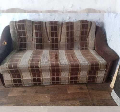 Диван раскладной бу продам