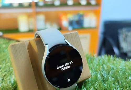 Смарт Часы Samsung Watch 5 Series 44mm
