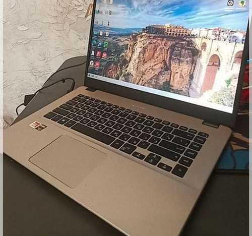 Ноутбук Asus X505B