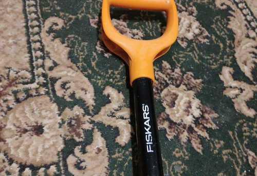 Лопата штыковая fiskars