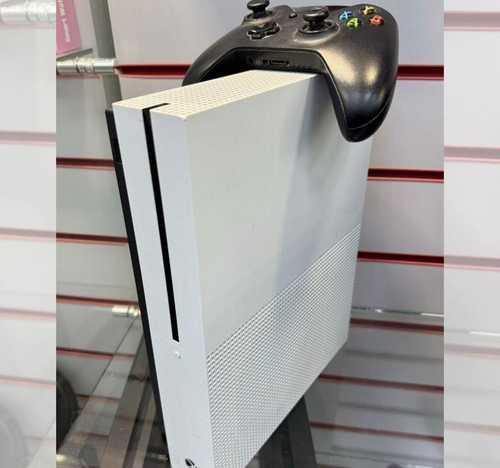 Xbox One S 500 gb