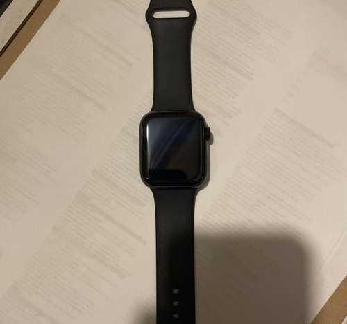 Смарт-часы Apple Watch SE 2 44mm