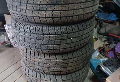 Accelera 651 215/65 R16 19D