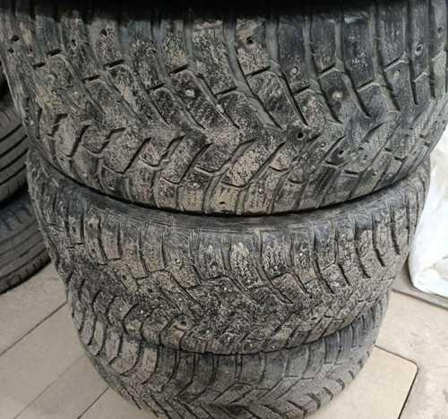 Toyo Observe Ice-Freezer 205/55 R16