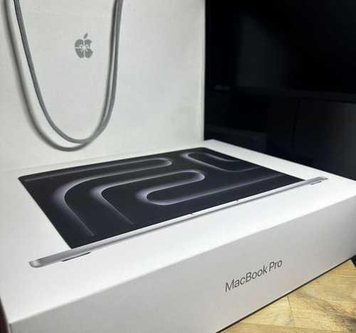 Mac Book Pro 14 M4 Max 128gb 8TB