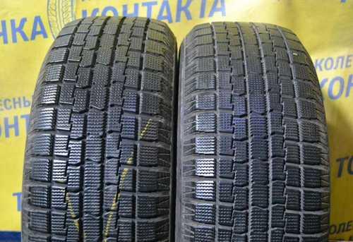 Yellow Hat Ice Frontage 205/60 R16
