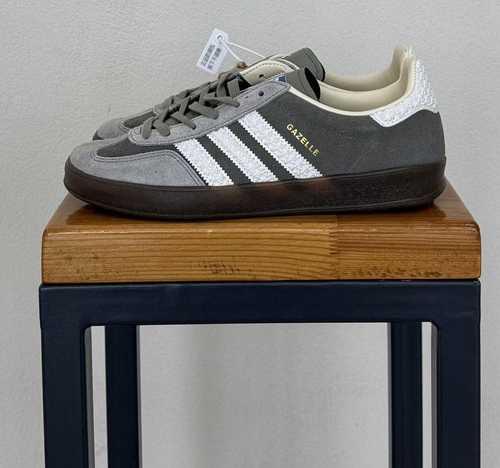 Adidas Gazelle женские серые